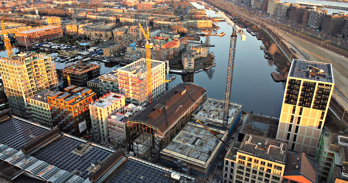 Sloopwerkzaamheden aan de VOC kade | Oostenburg Amsterdam
